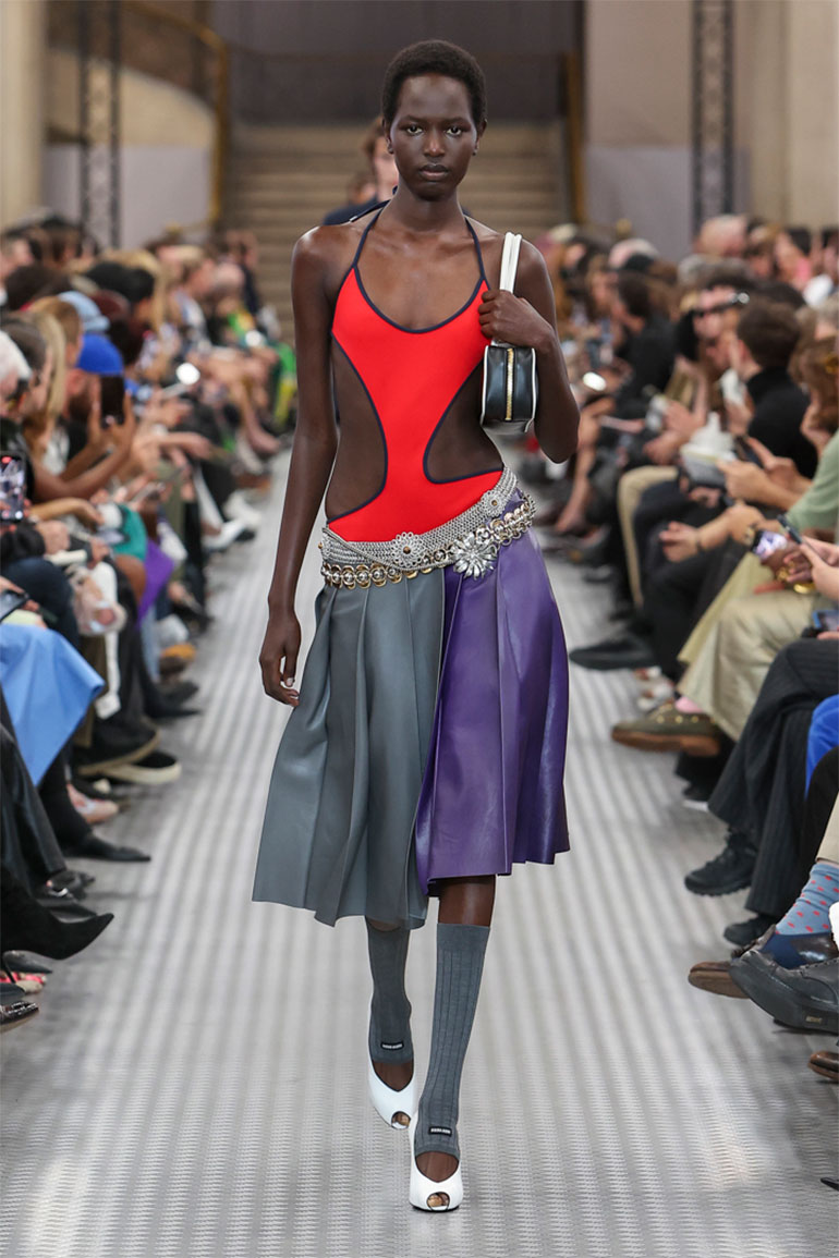 Top 10 Female Runway Models 2025 - Models Net Worth